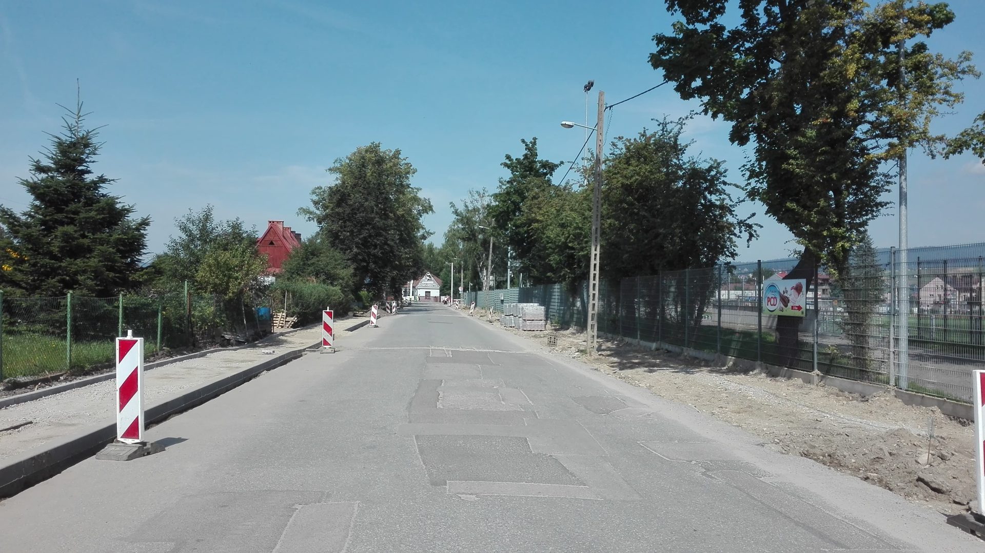 Dojazdowa droga do dworca kolejowego – będzie jak nowa - NowyTarg24.tv